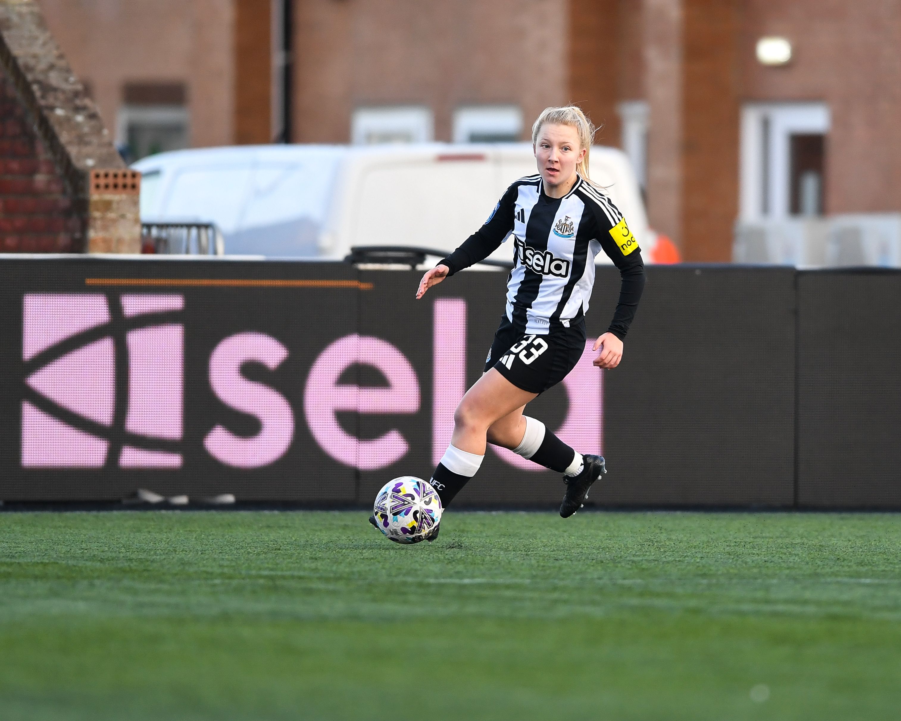 Chapman reflects on 'amazing' debut in cup success - Newcastle United
