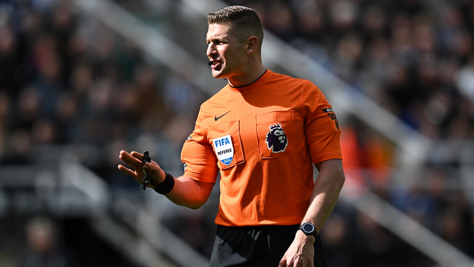 Jones in the middle at Old Trafford - Newcastle United