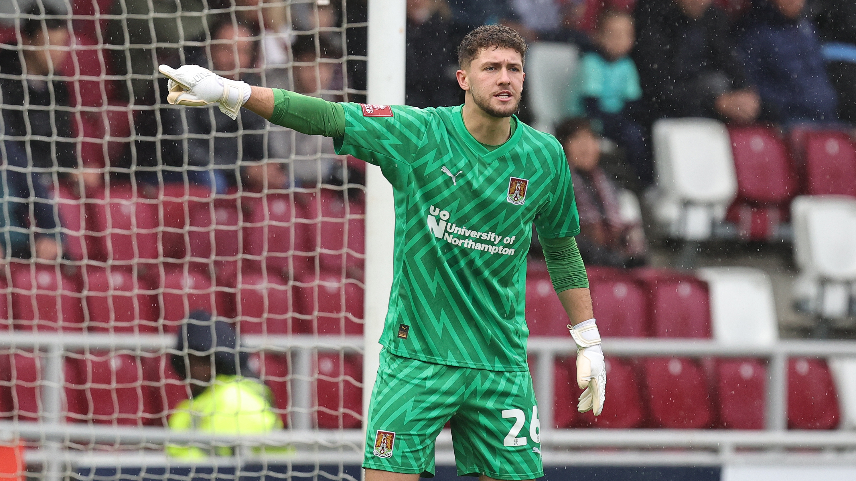 Loan Watch: Young goalkeeper Thompson secures maximum points ...