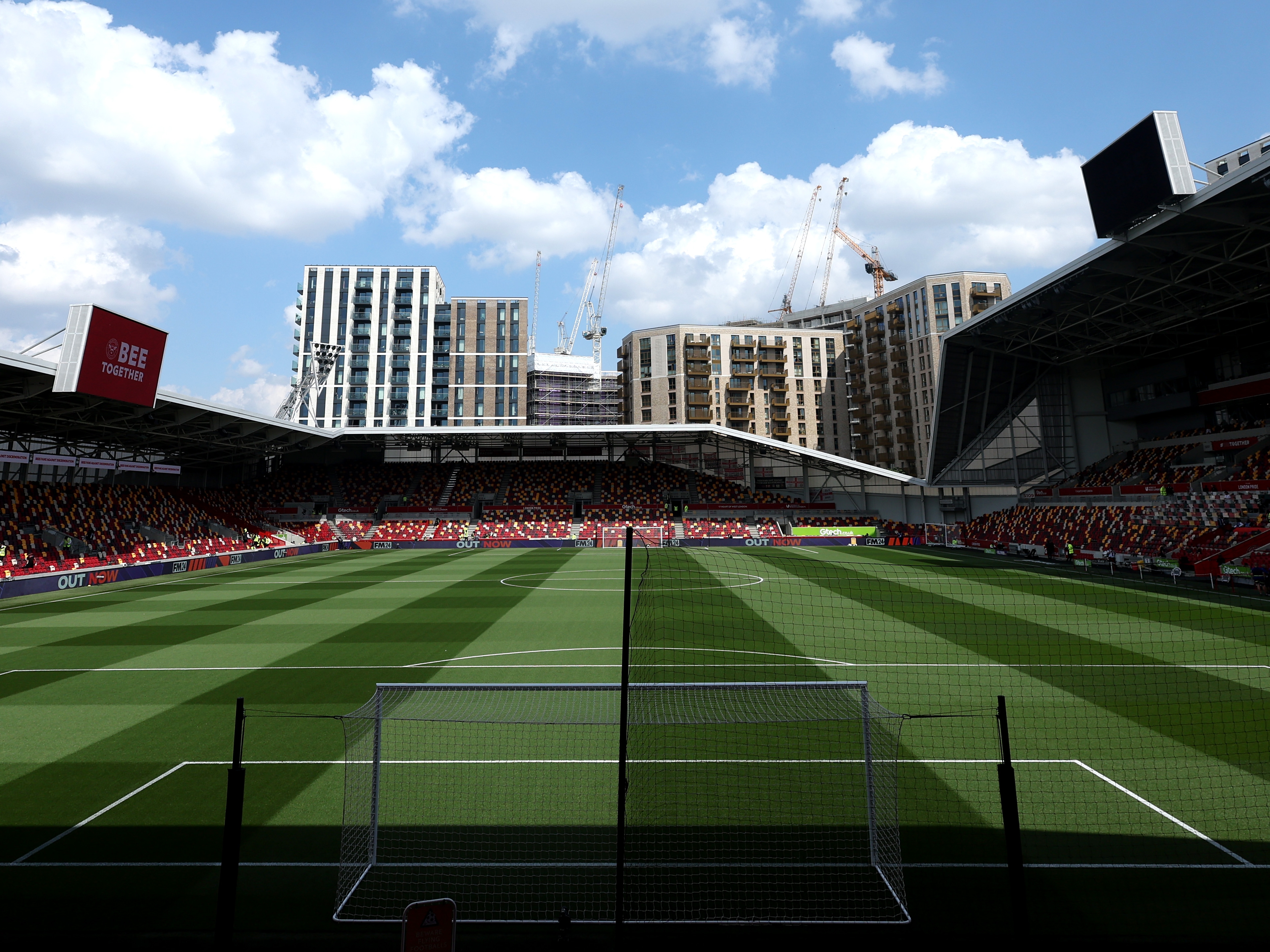 Men. - Newcastle United