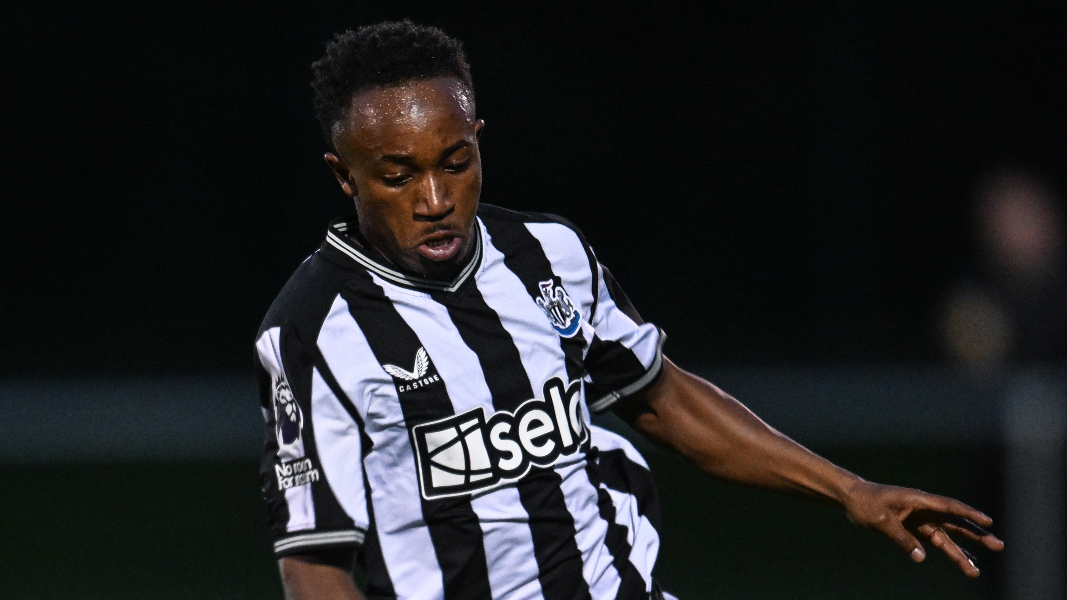 Fleetwood Mag: Diallo up for the cup - Newcastle United