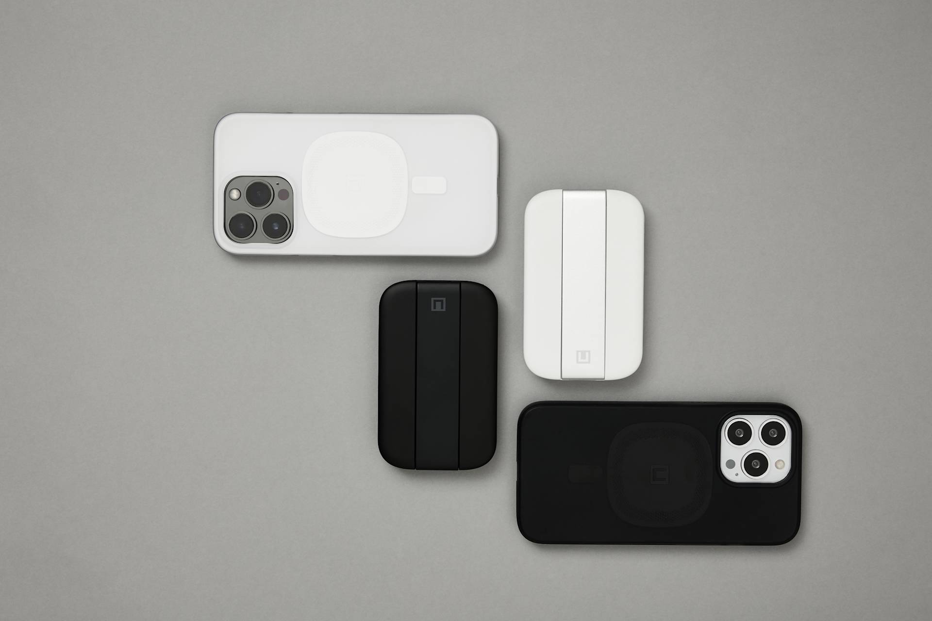 U by UAG Lucent Power Battery with Kickstand Portable Wireless Charger