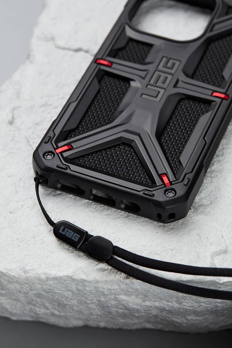 Adjustable Paracord Phone Lanyard for Phone | Urban Armor Gear