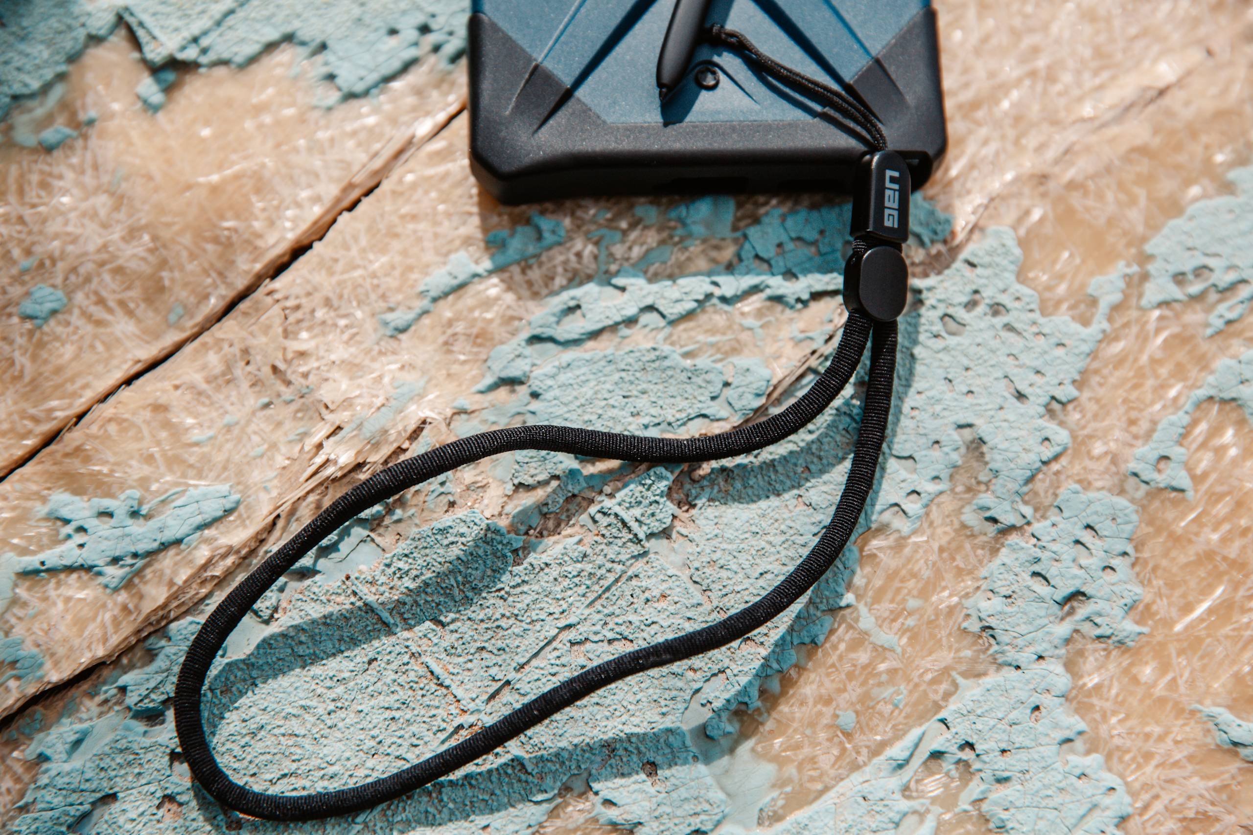 Adjustable Paracord Phone Lanyard for Phone | Urban Armor Gear