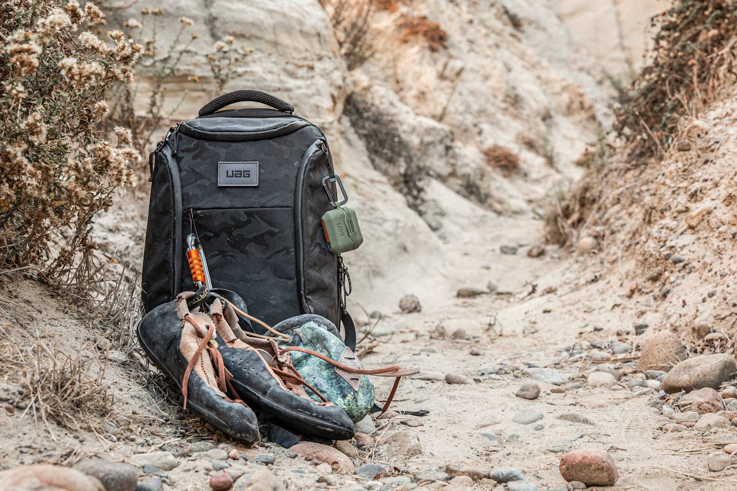 Field Logs - Urban Armor Gear