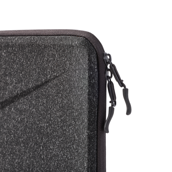 UAG Medium Sleeve, Fits up to 14" Devices, Clamshell Opening | Urban ...