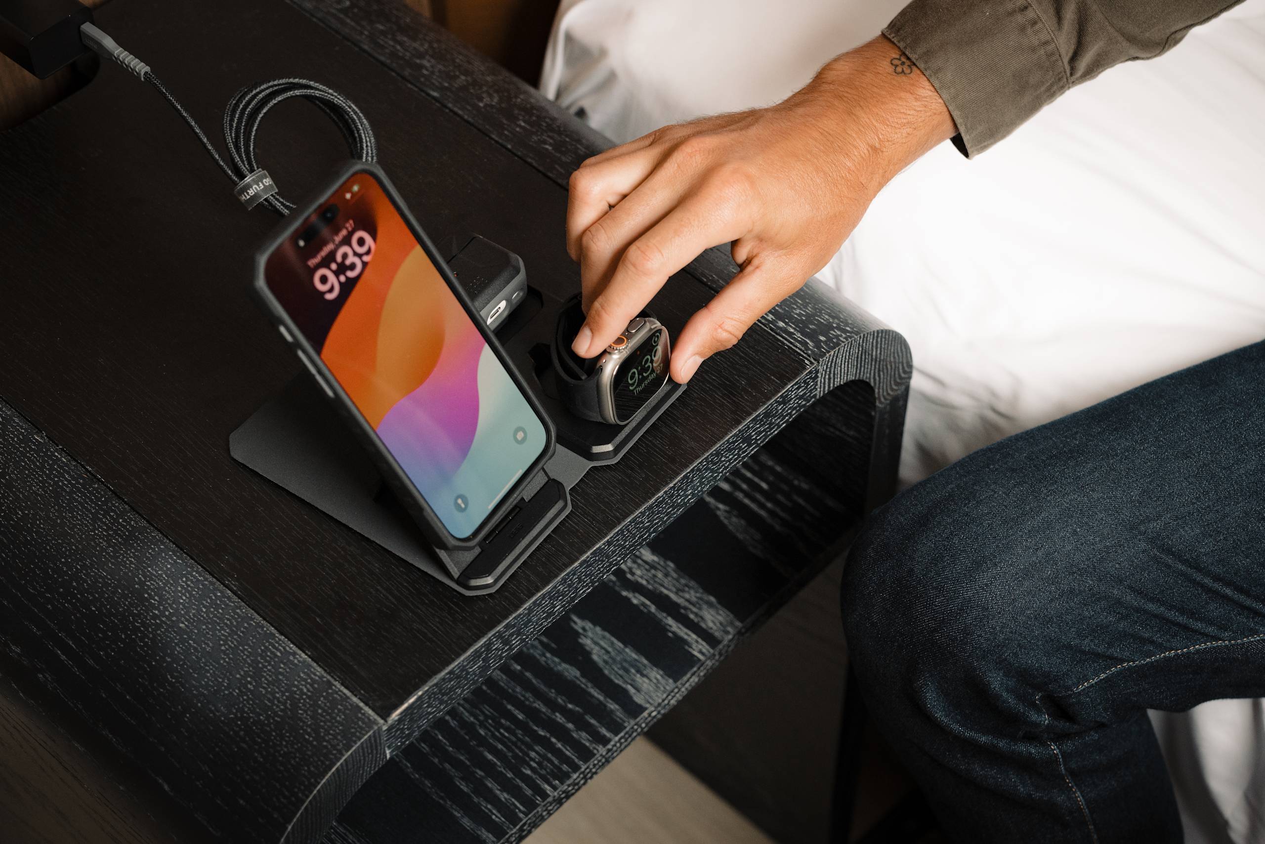 Foldable 3-in-1 Travel Desktop Charger With Case SRGE Multi-Device Magnetic