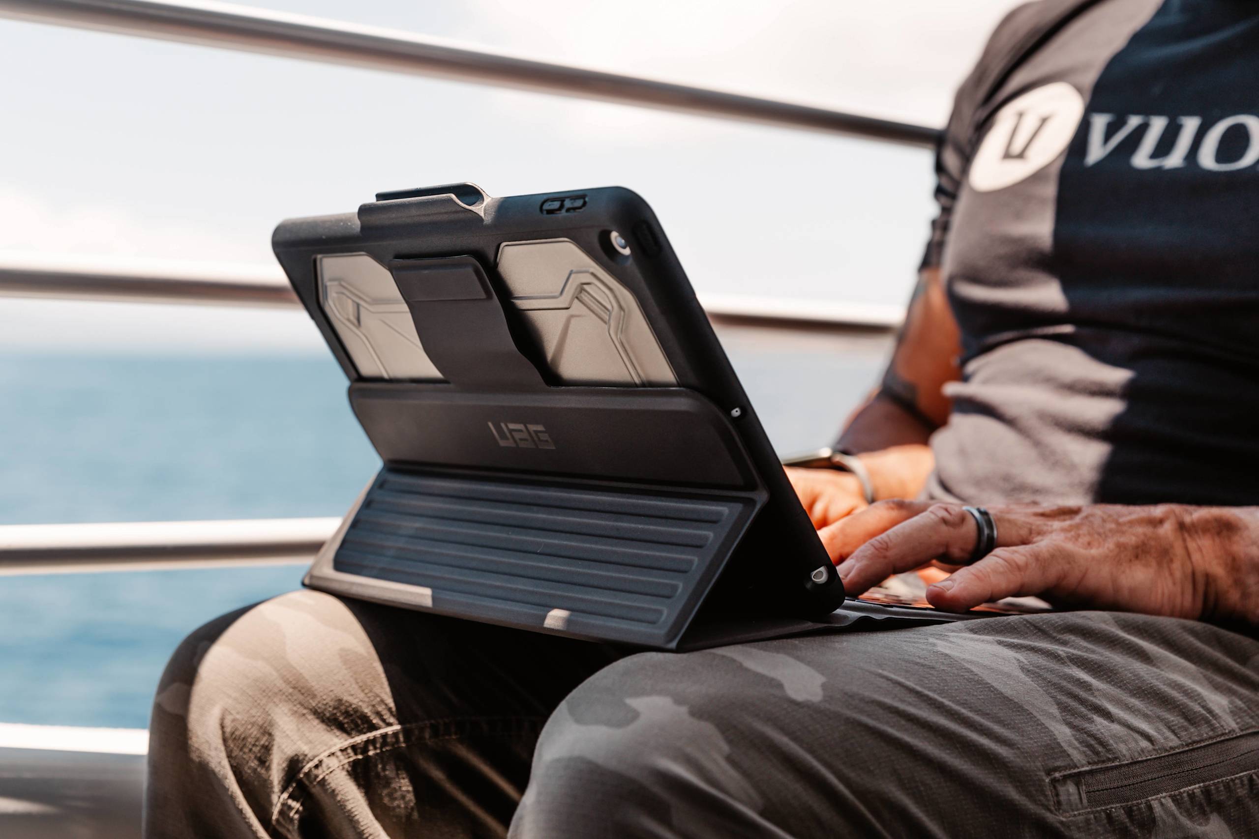 Rugged Bluetooth Detachable Keyboard with Trackpad & Backlit Keys Case ...