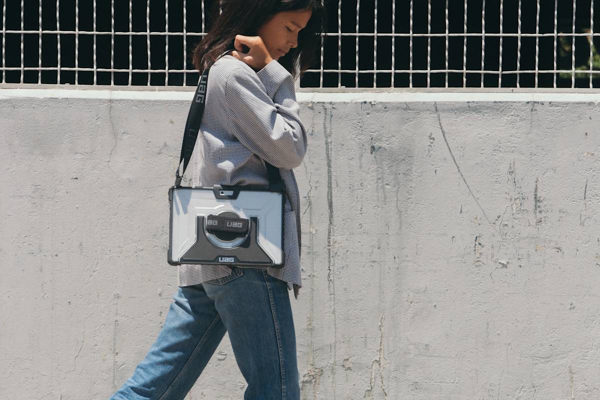 UAG Shoulder Strap Universal Comfortable Tablet Strap Removable Travel ...