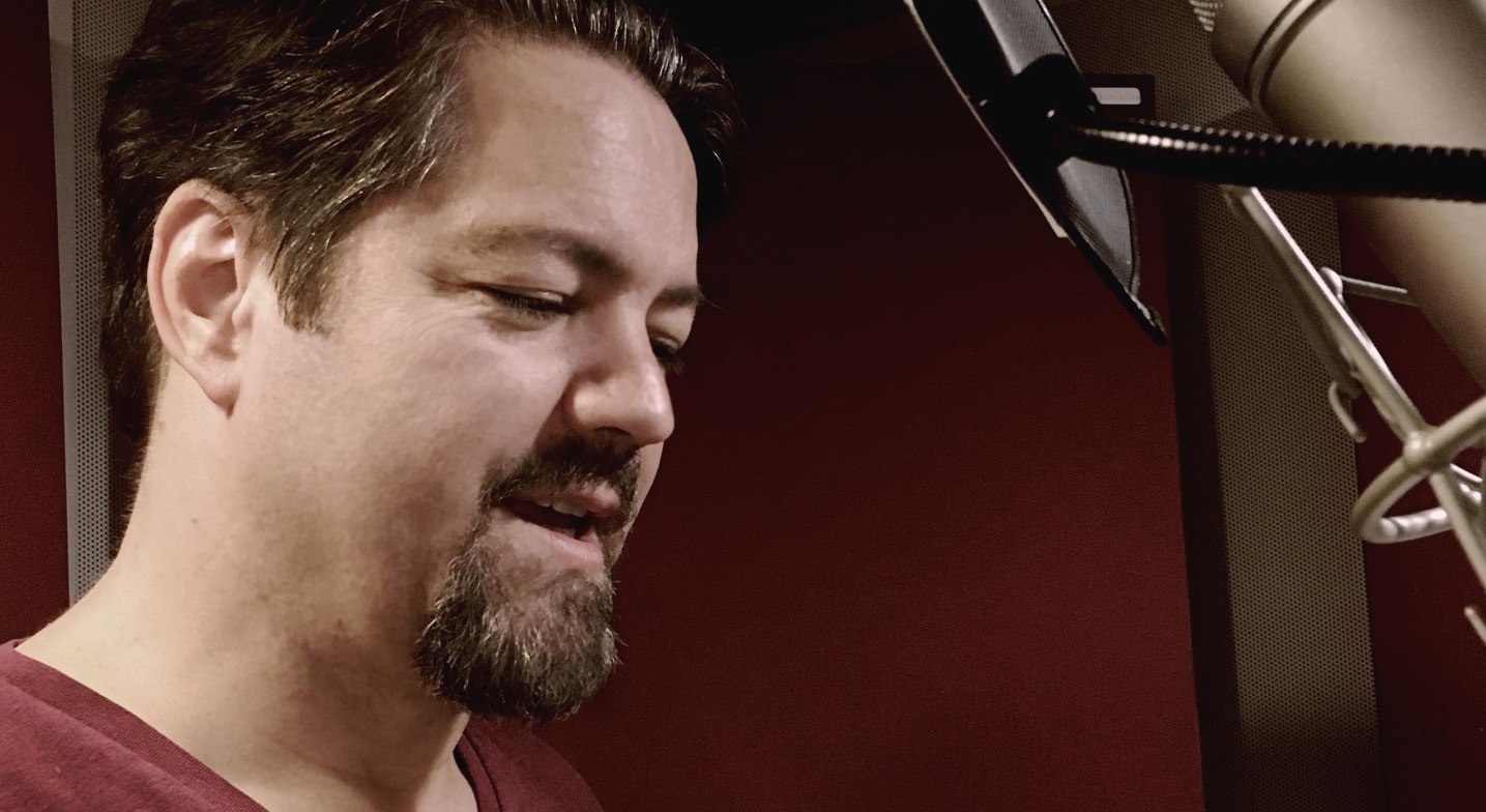 Watch Narrator Robert Petkoff Rock These Star Trek Voices | Audible.com