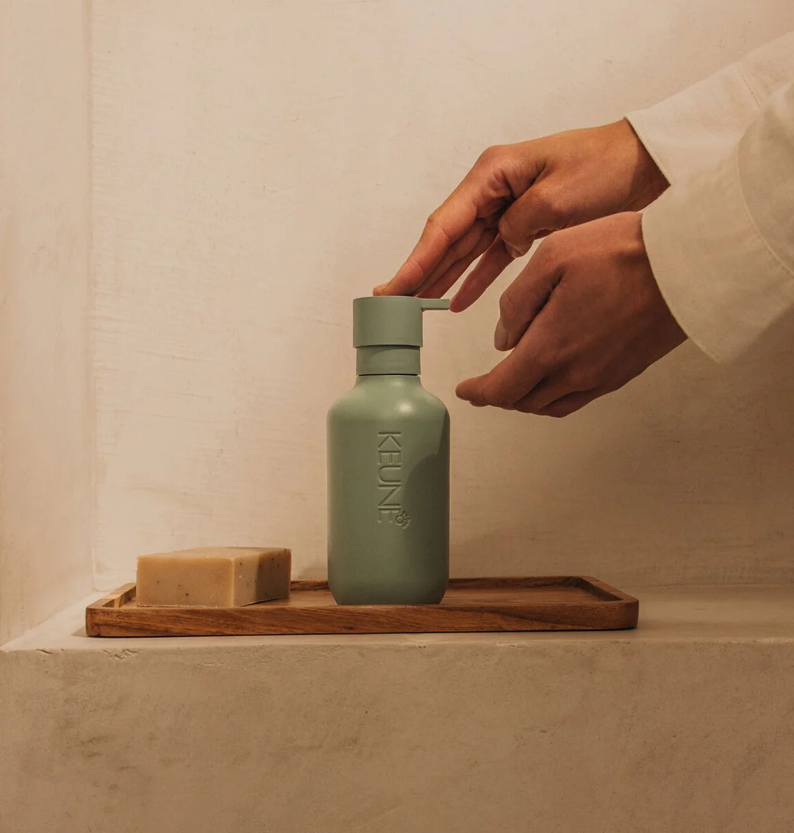 Keune So Pure Dispenser empty - 400ml | Keune Haircosmetics