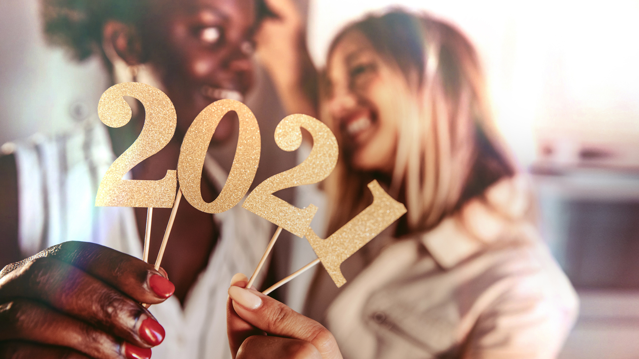 How to Celebrate New Year's Eve Indoors | Mom.com