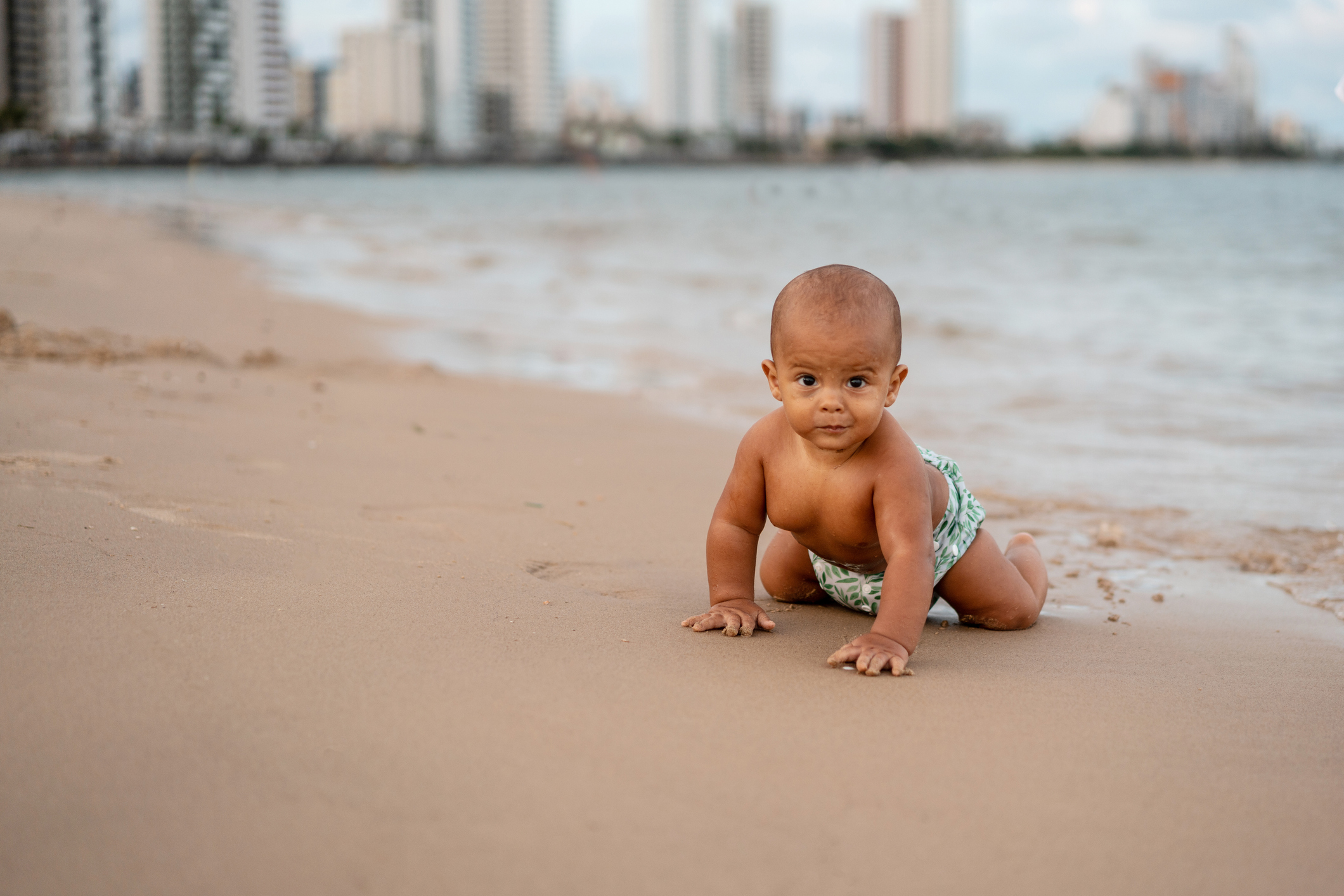 18 Boy Names That Are Perfect for Summer Babies | Mom.com