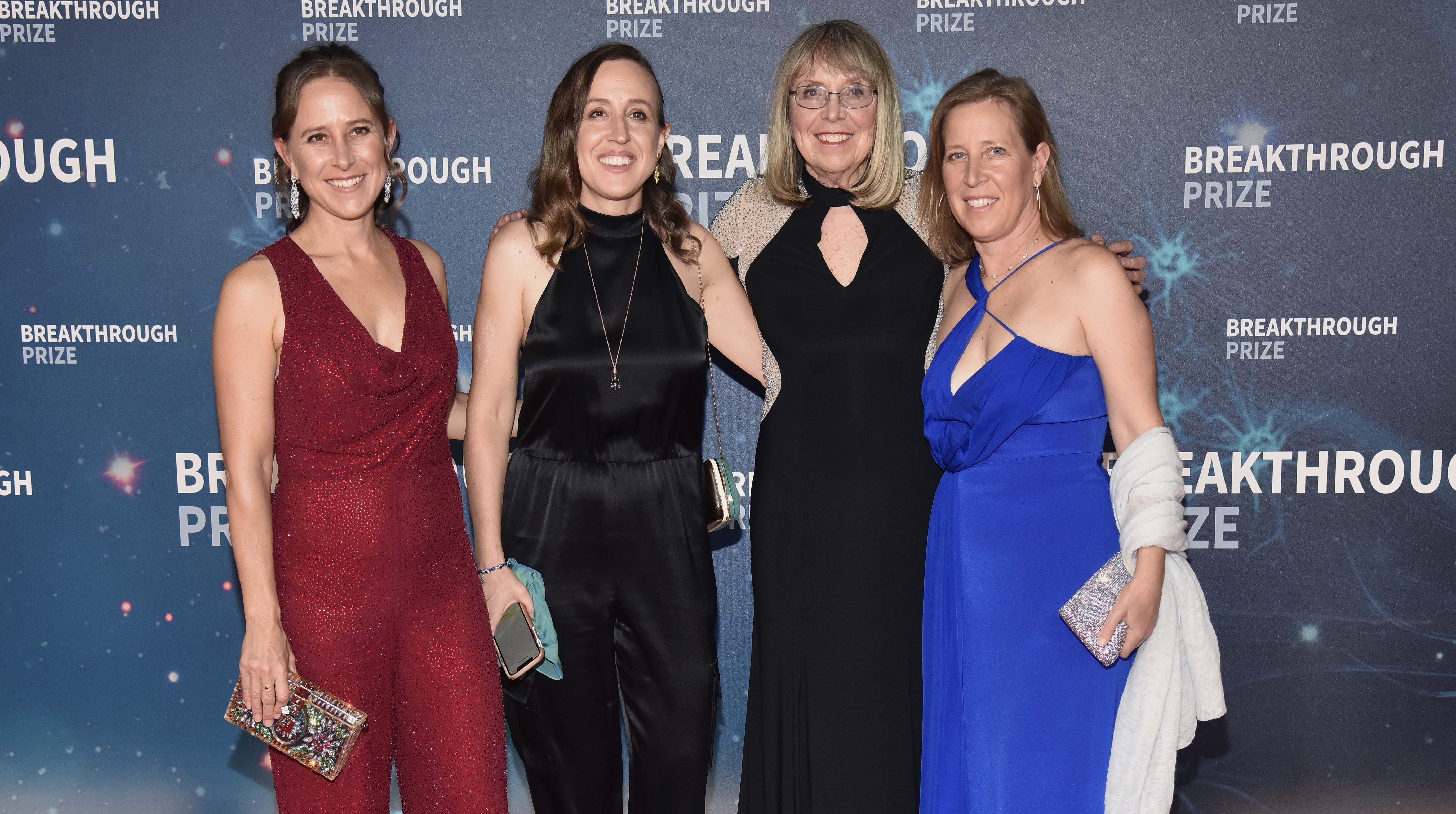 11 Daughters Who Grew Up To Be Leaders | Mom.com