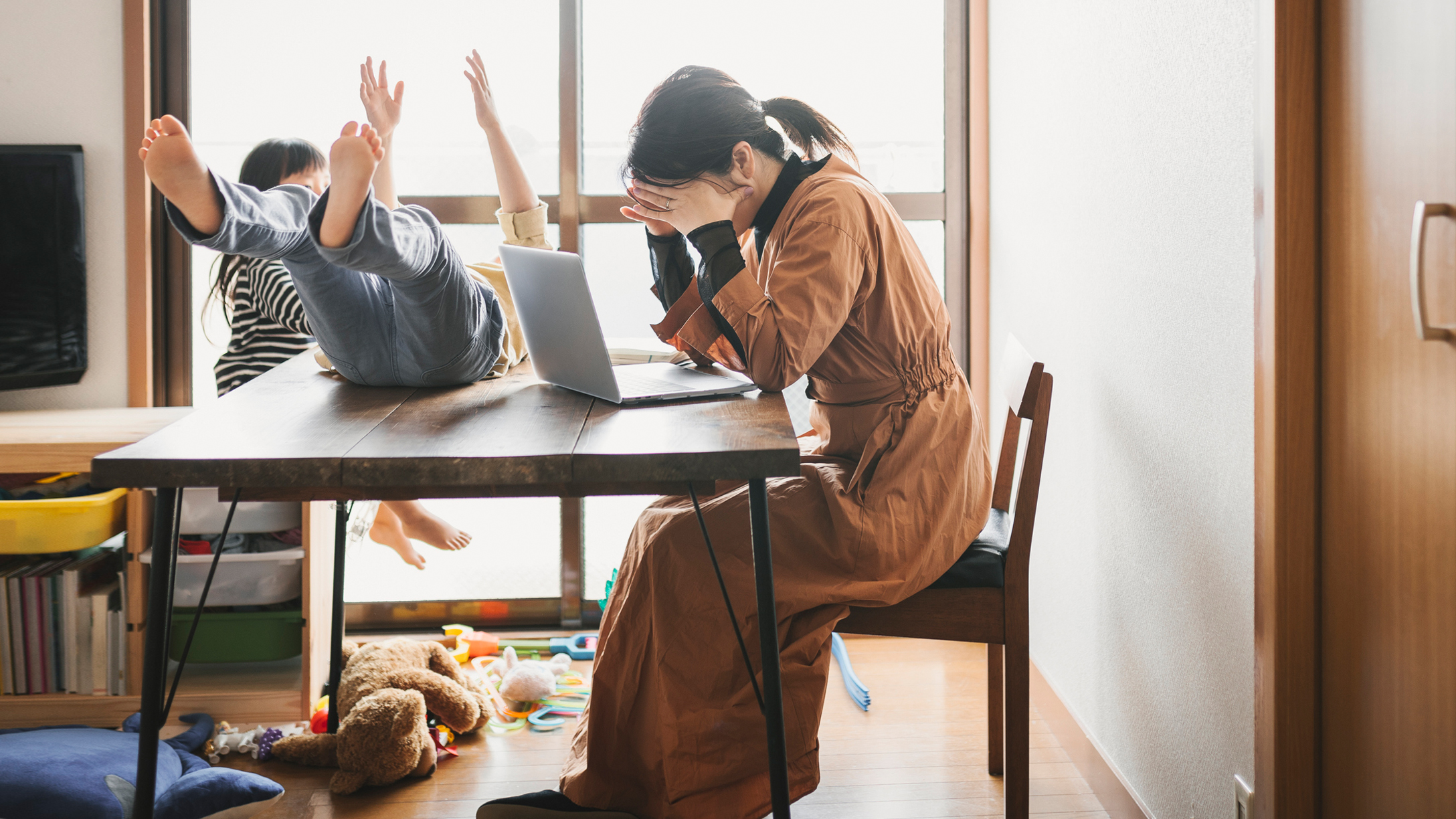 Overstimulation: What It Is and 3 Solutions | Mom.com