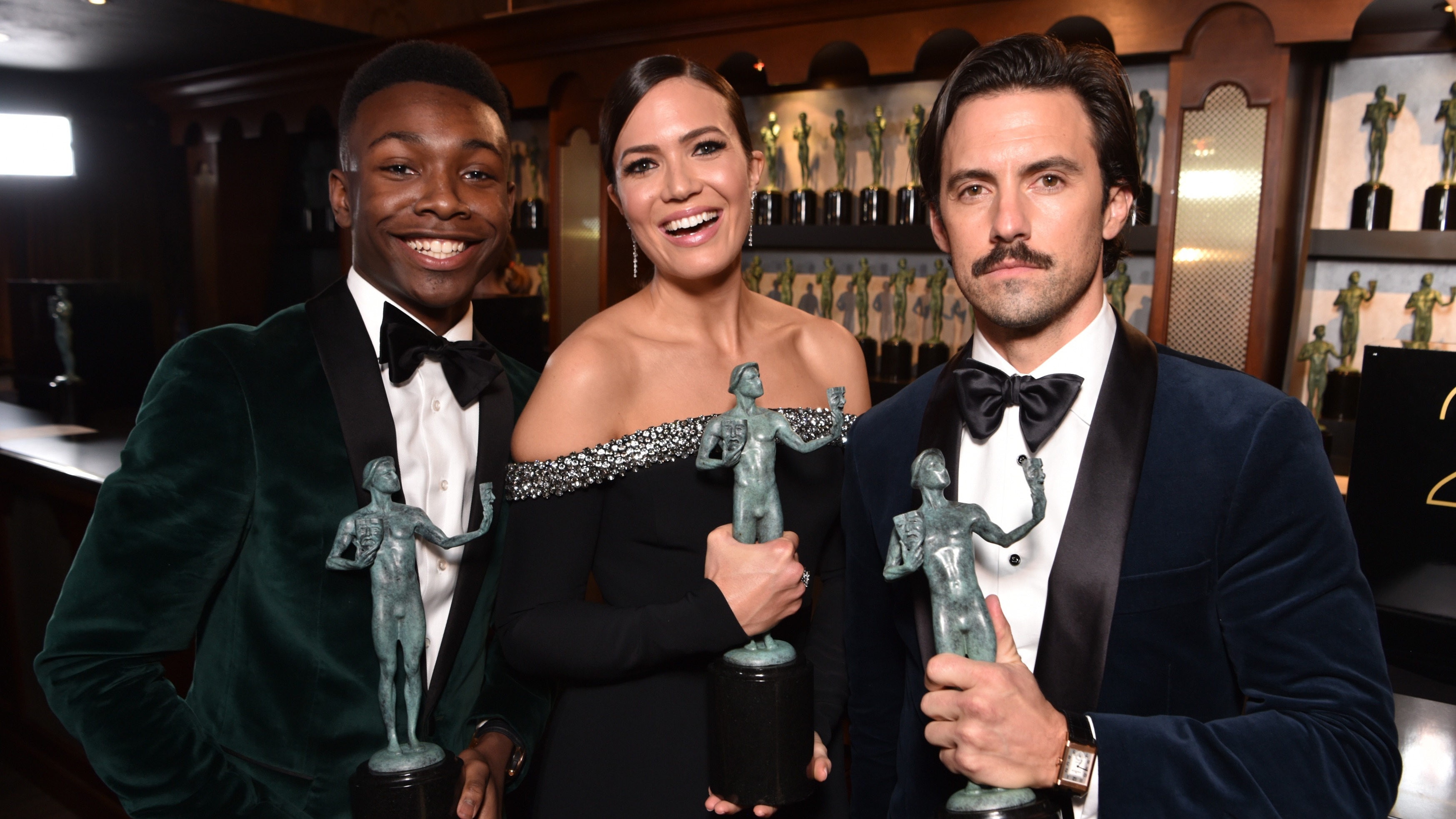 Milo Ventimiglia Embraces ‘TV Dad’ Role At Niles Fitch’s College ...