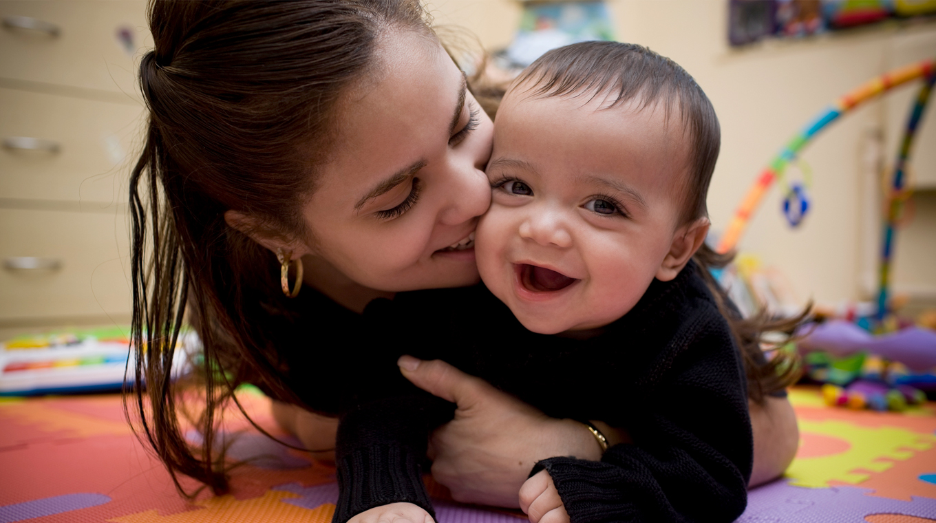How to Help a Baby Develop Good Head Control | Mom.com