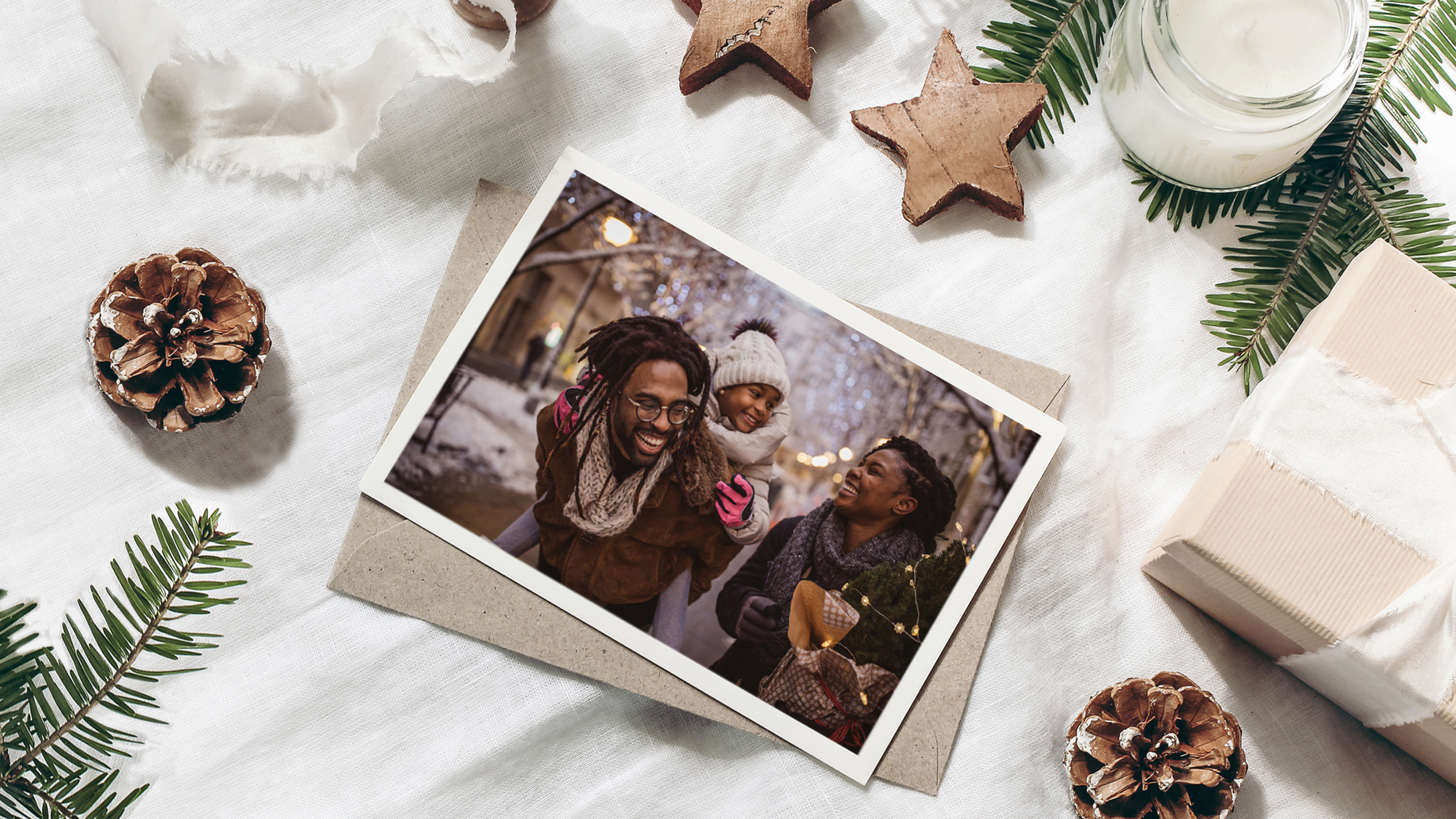 How to Send Out Holiday Cards | Mom.com