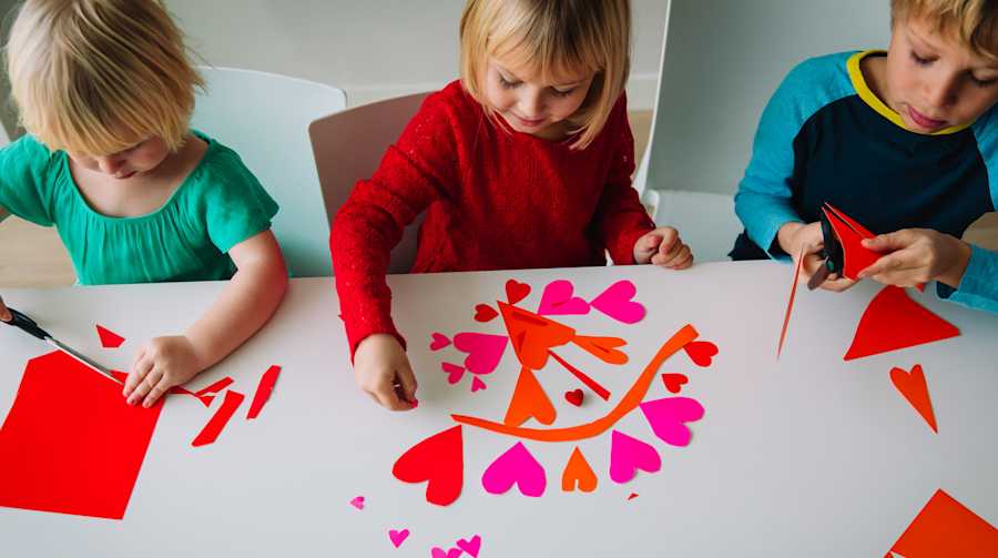 9 Things To Keep In Mind For Valentine s Day In The Classroom Mom 9-things-to-keep-in-mind-for-valentine-s-day-in-the-classroom-mom