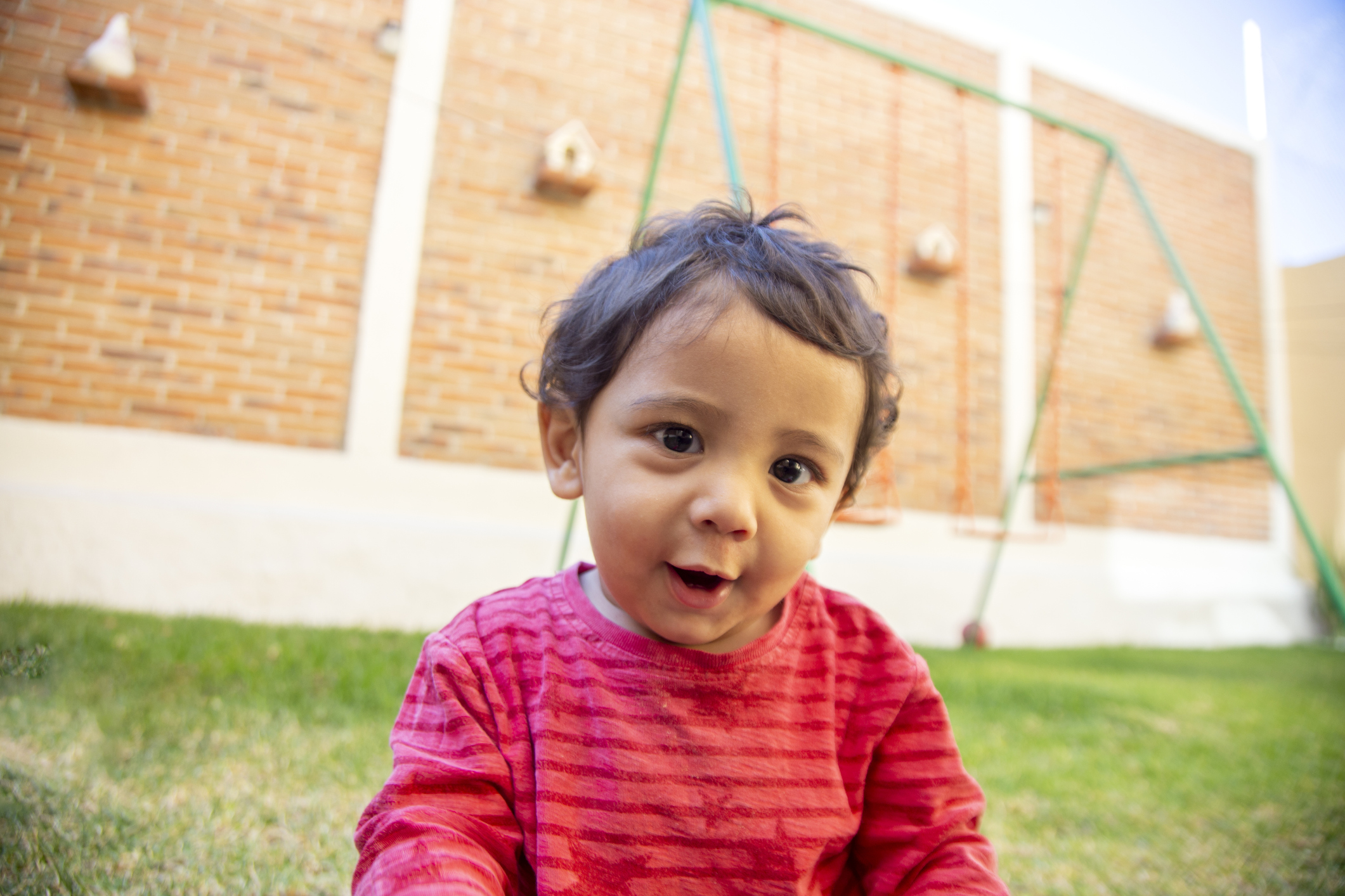 18 Boy Names That Are Perfect for Summer Babies | Mom.com