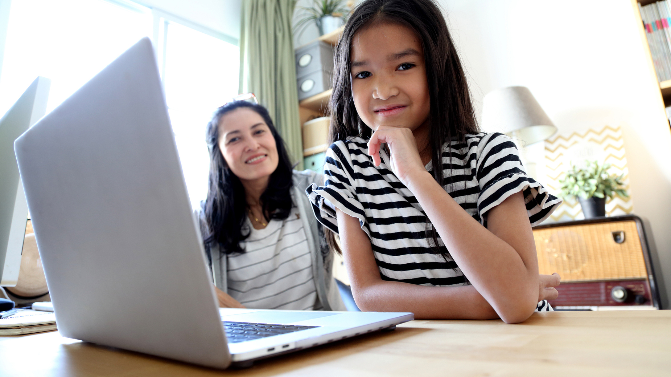 What Is Blended Learning? | Mom.com