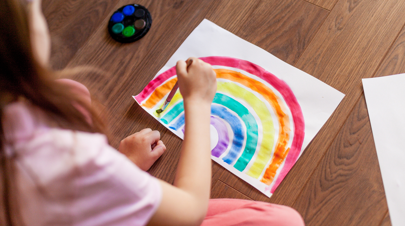 5 Crafts for Pride Month | Mom.com