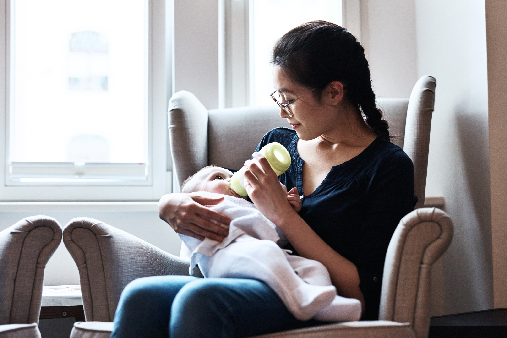 6 Real AF Reasons to Formula Feed | Mom.com