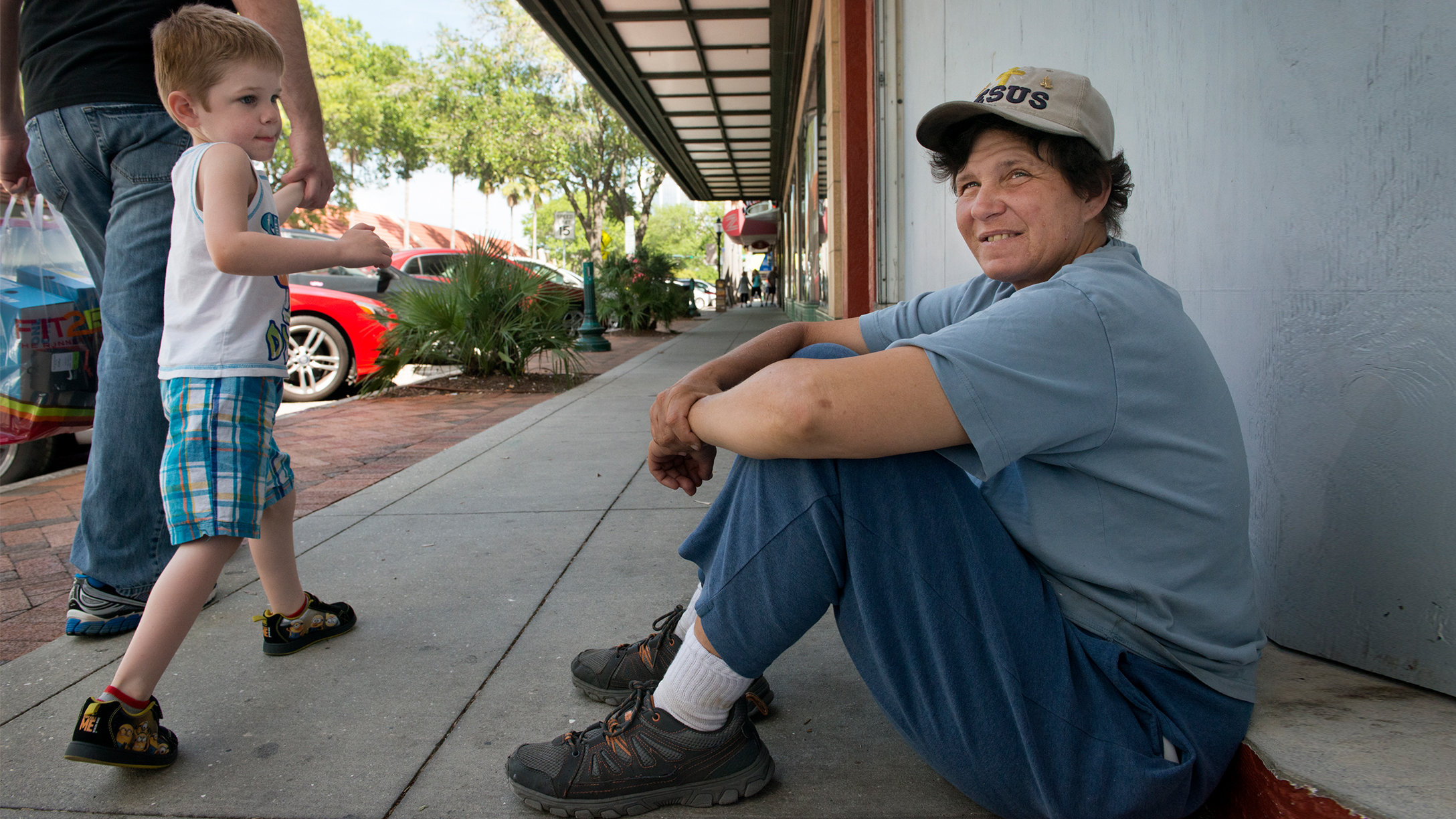 How to Talk to Your Kids About Our Unhoused Population | Mom.com