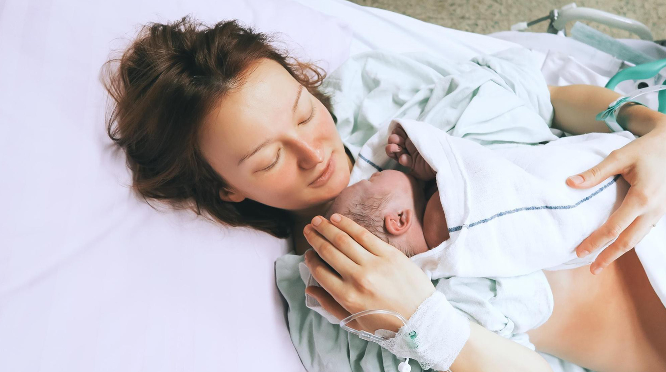 What Do Contractions Feel Like? | Mom.com
