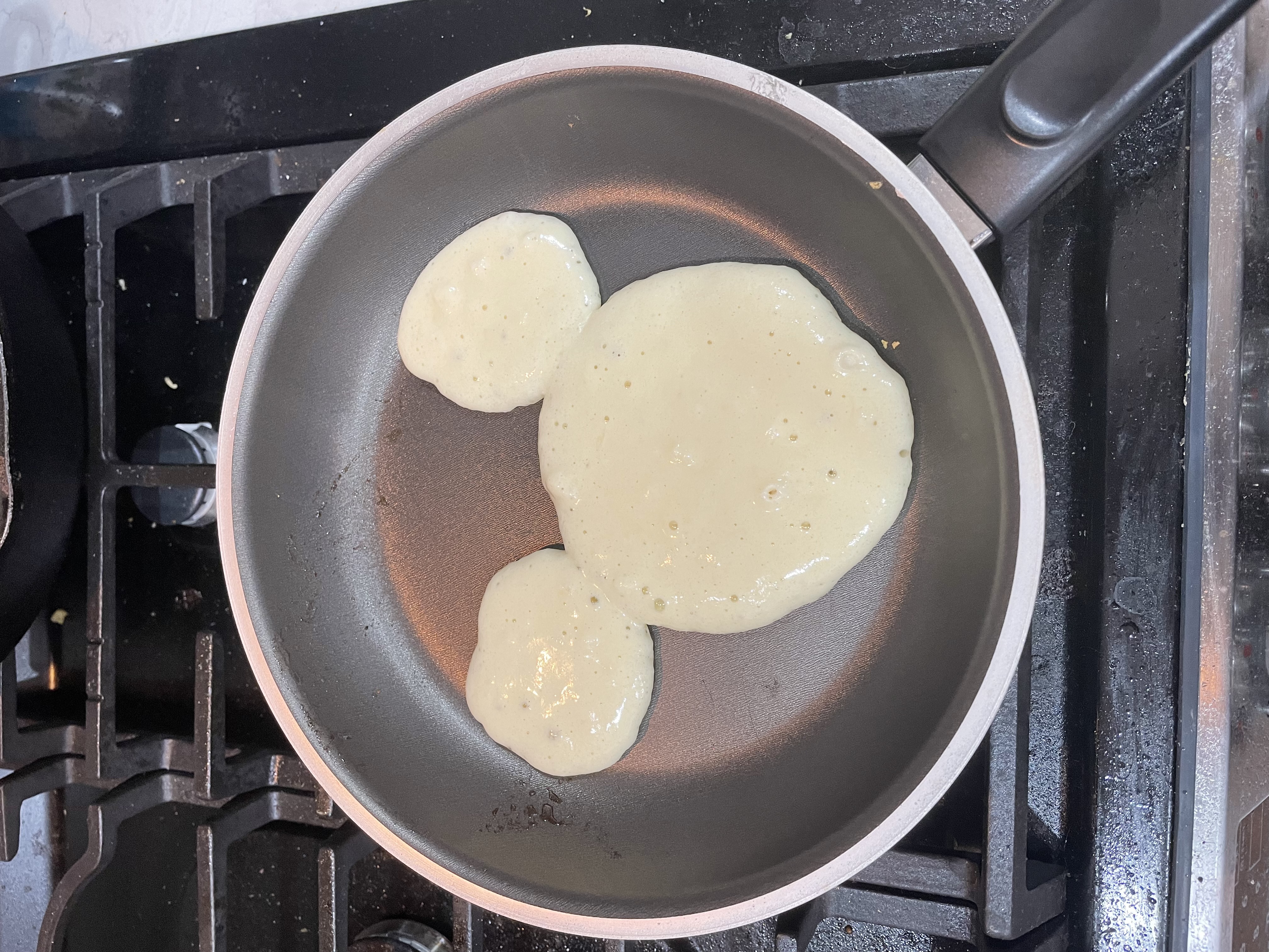 How To Make Adorable (And Delicious) Mickey Mouse Pancakes | Mom.com