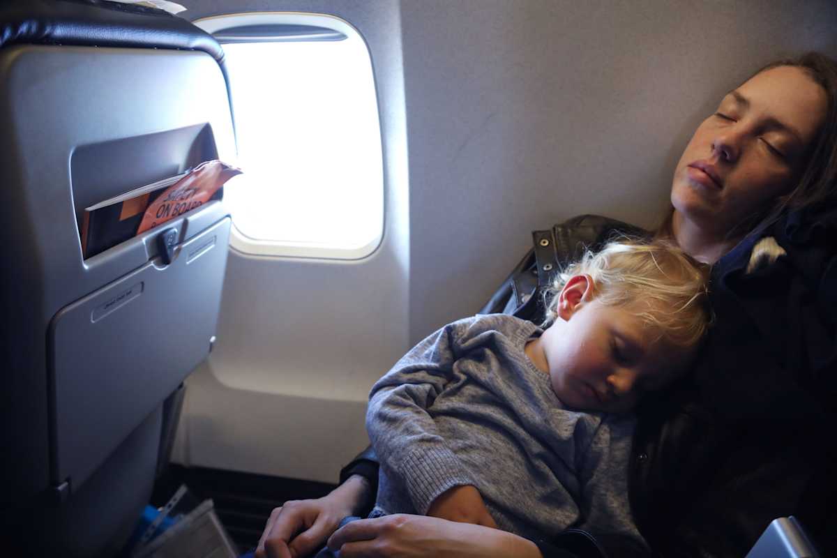 As A Mom Heres What I Wish People On Planes Knew About Traveling With