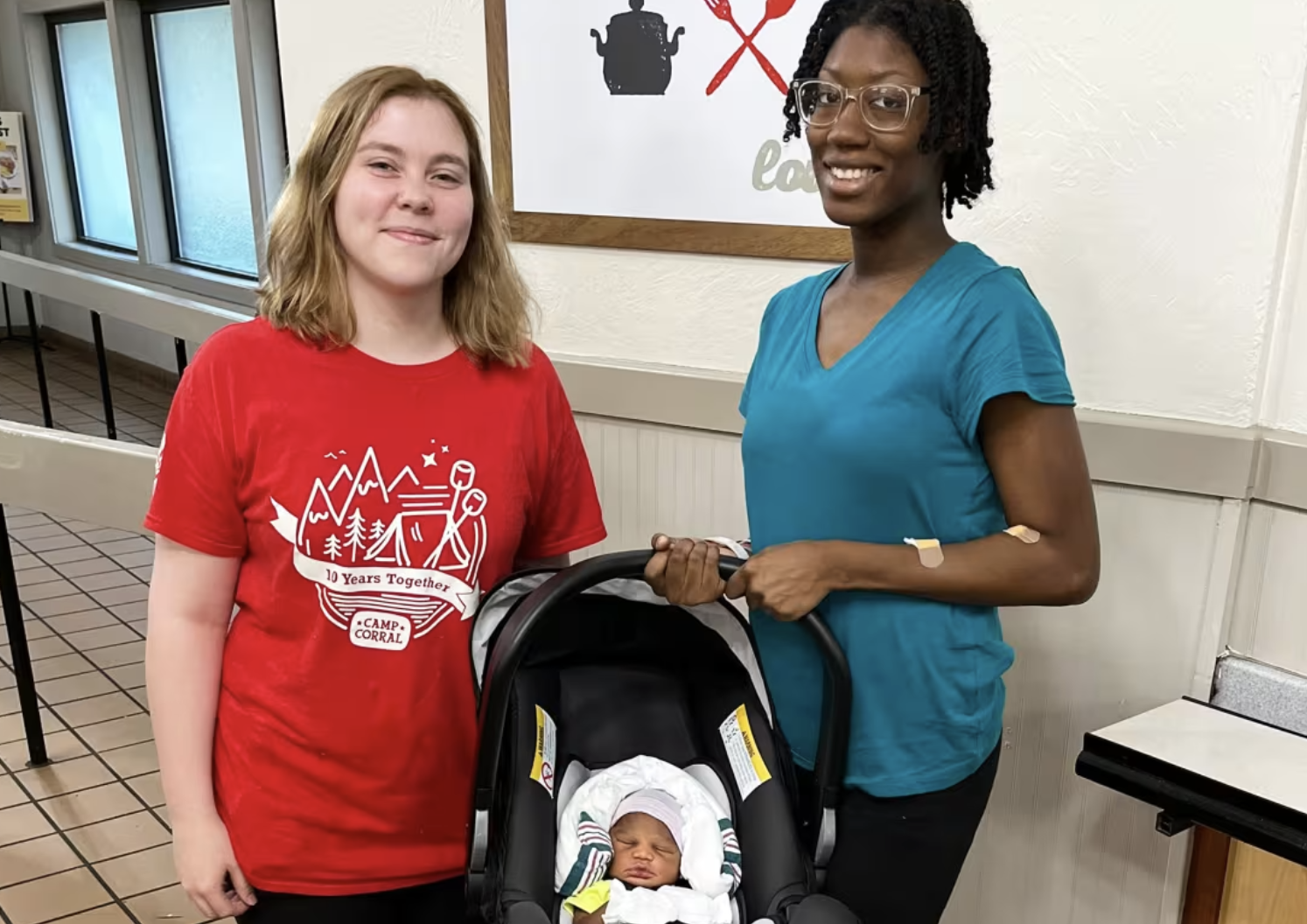 An Arkansas Mom Who Gave Birth at Golden Corral Gave Her Baby the Most ...
