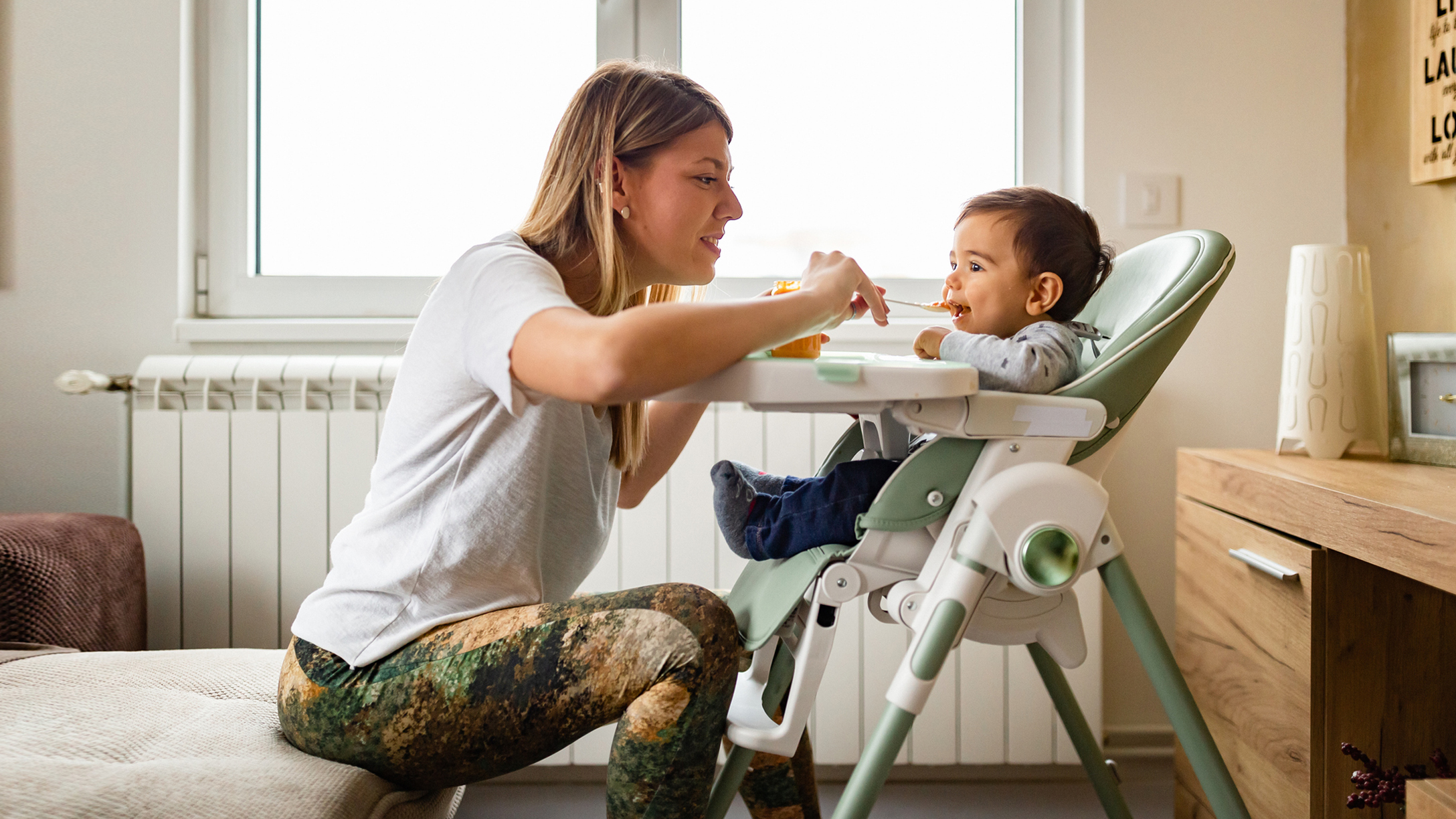 Introducing Solids | Mom.com
