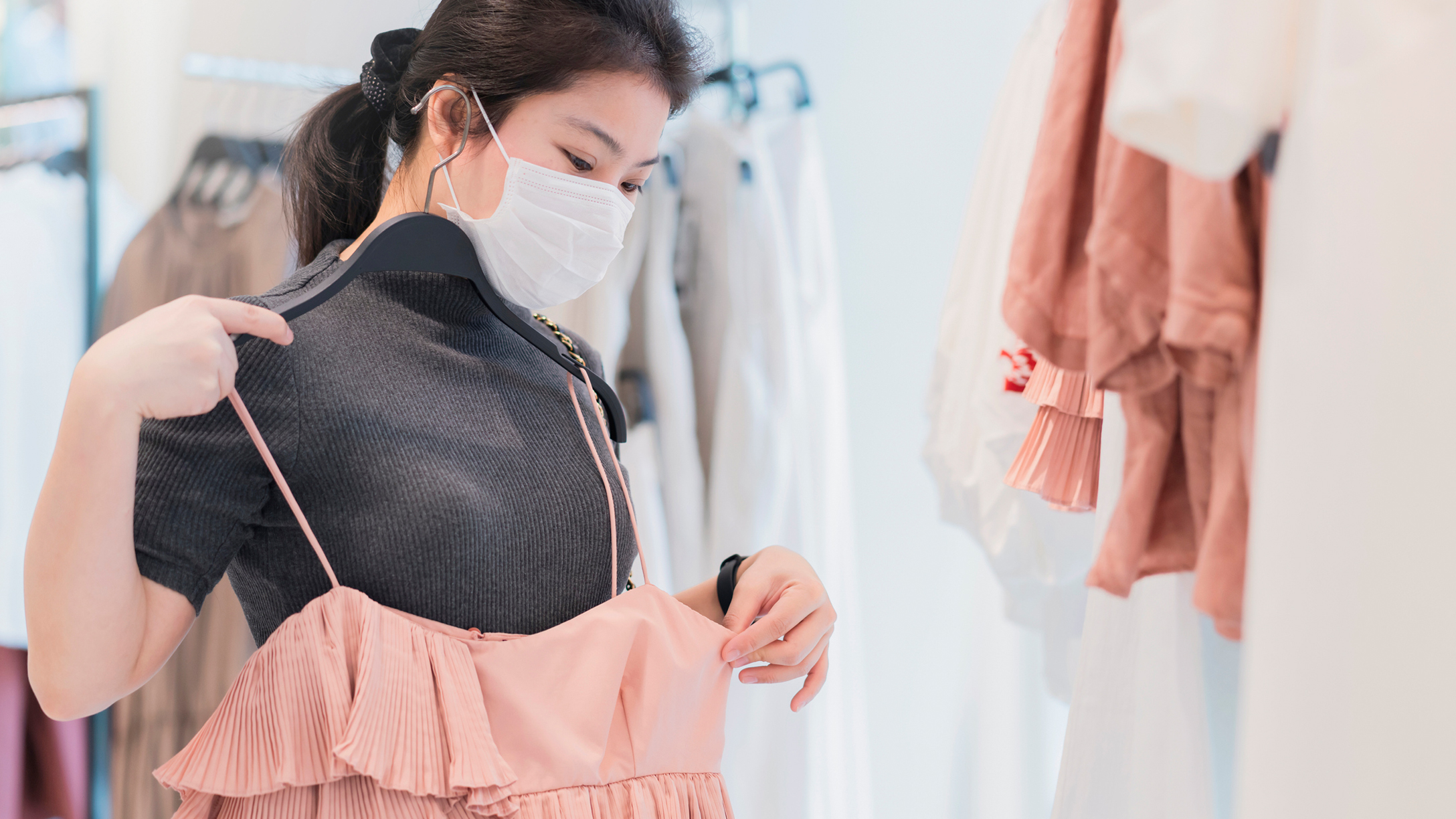 Reopening: Tips for Safe Retail Shopping | Mom.com