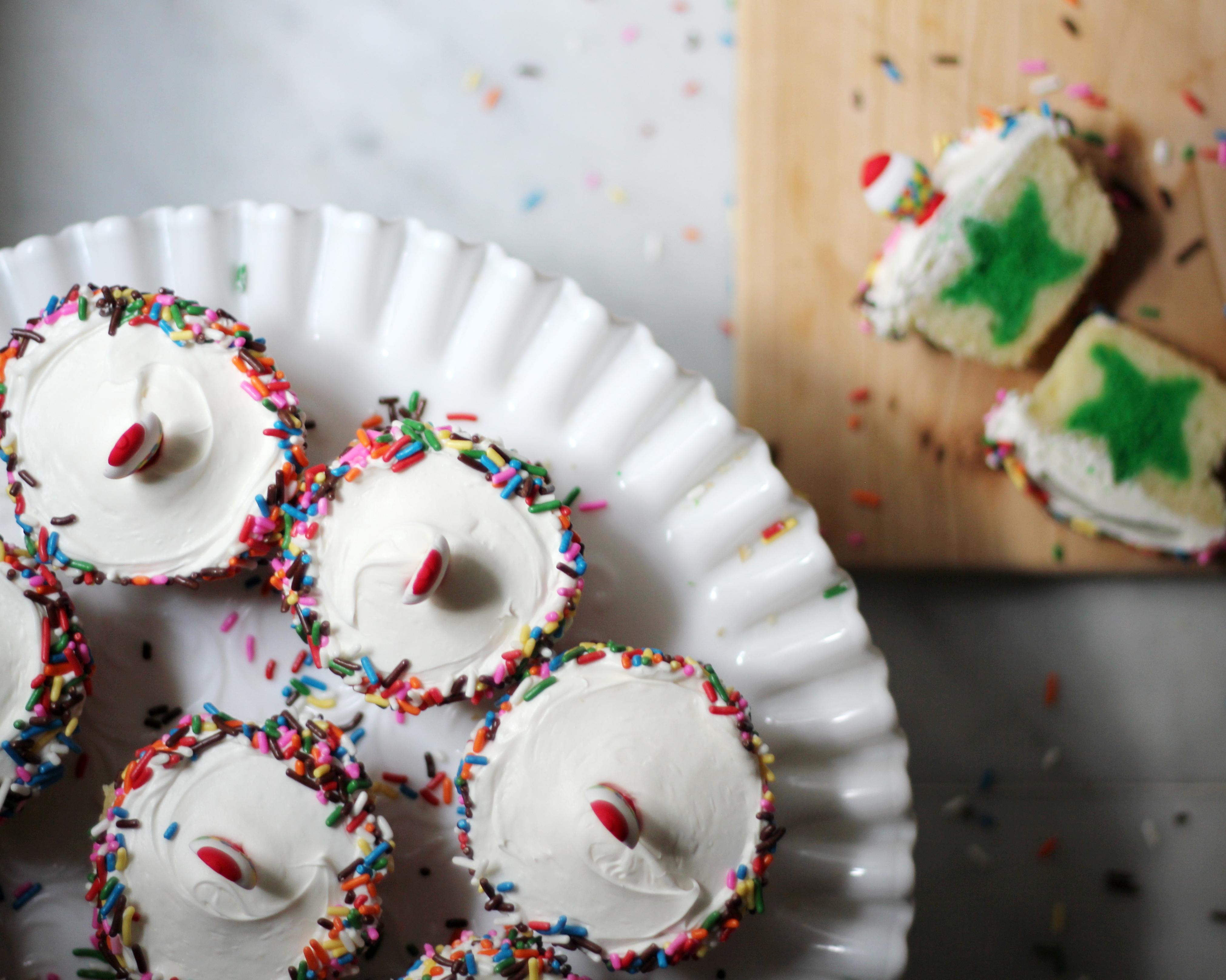 "You're a Star!" Surprise Cupcakes for Back-to-School | Mom.com