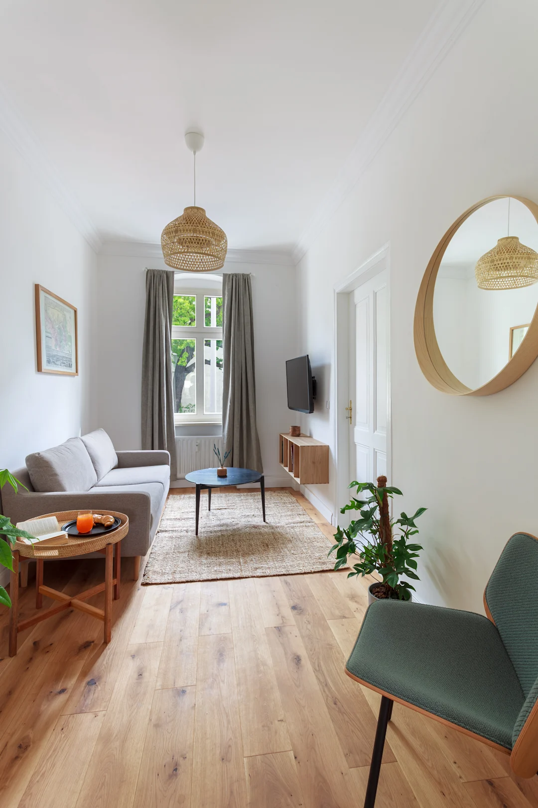 Bookable homes in Berlin for €1,380 per month | LifeX