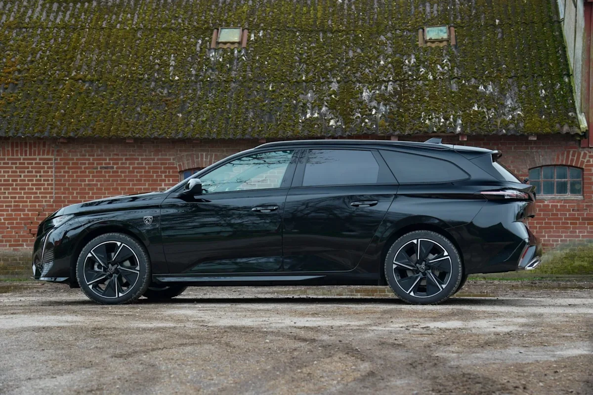Test: Peugeot e-308 SW