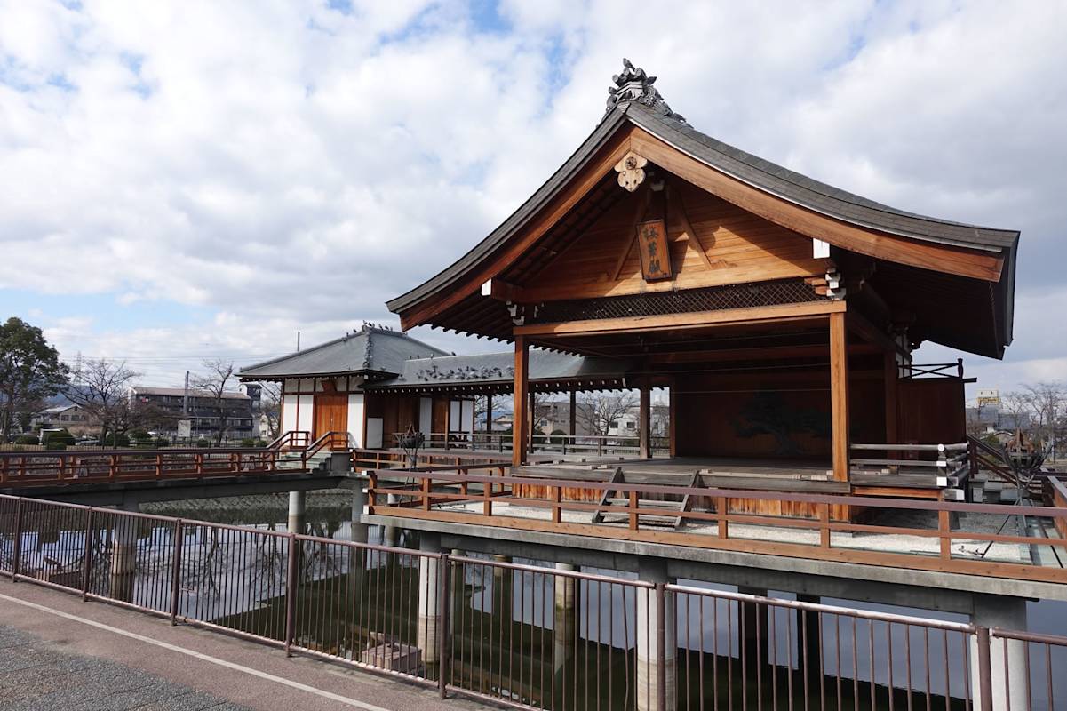 Onaka Park - Official Nara Travel Guide