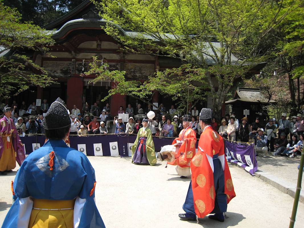 Spring Kemari Festival - Official Nara Travel Guide