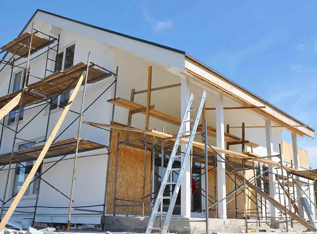 Learn How to Render a Wall in 4 Steps | Checkatrade