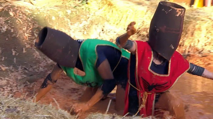 Knights In Muddy Armour go into battle | I'm A Celebrity… Get Me Out Of ...