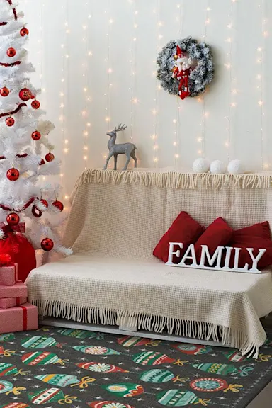 Festive Garland Multicolor Rug | Ruggable