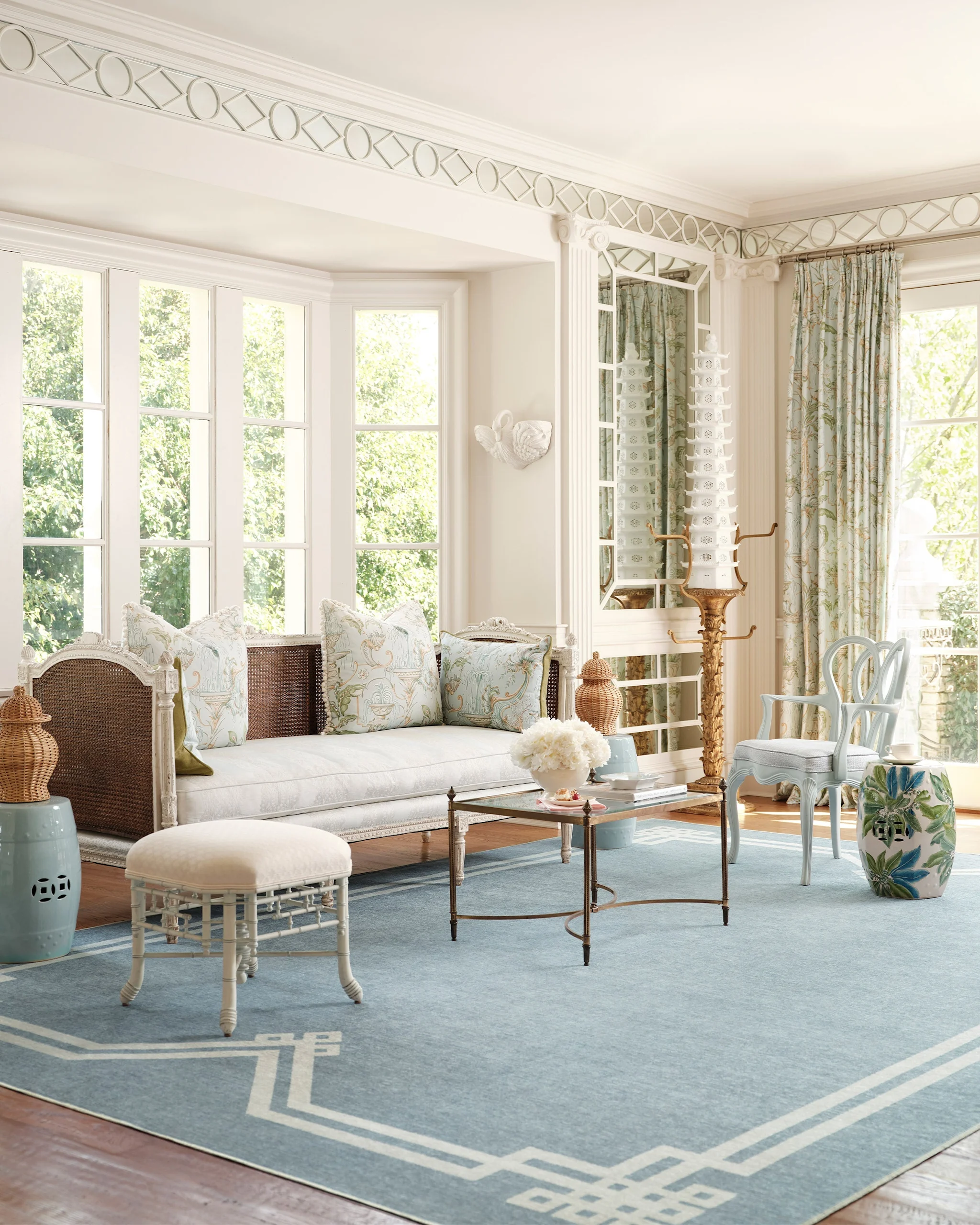 The Hiltons Chrysler Border Chambray Blue Rug | Ruggable