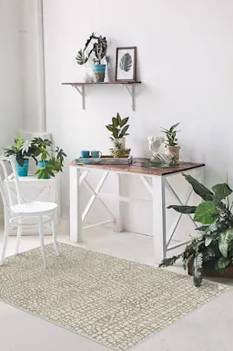 Crackle Light Grey Rug | Ruggable