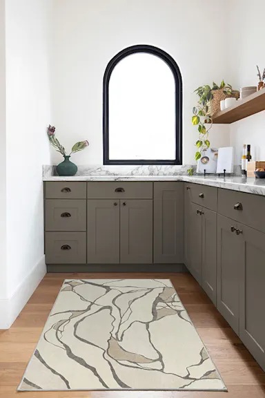 Nina Takesh Aude Creme Teppich | Ruggable