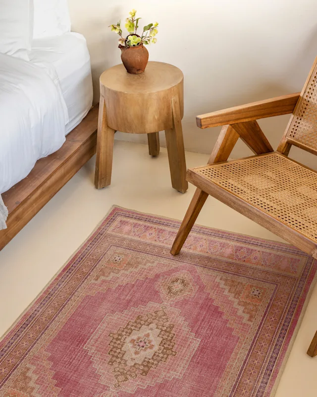Vintage Style Rugs & Runners | Old Fashioned | Ruggable