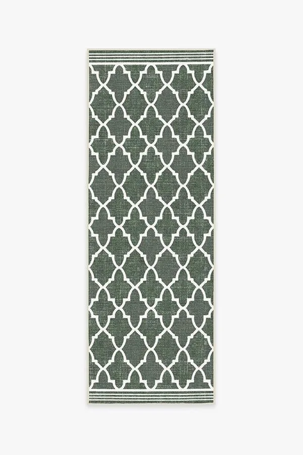 Outdoor Varia Trellis Forest Green Rug | Ruggable