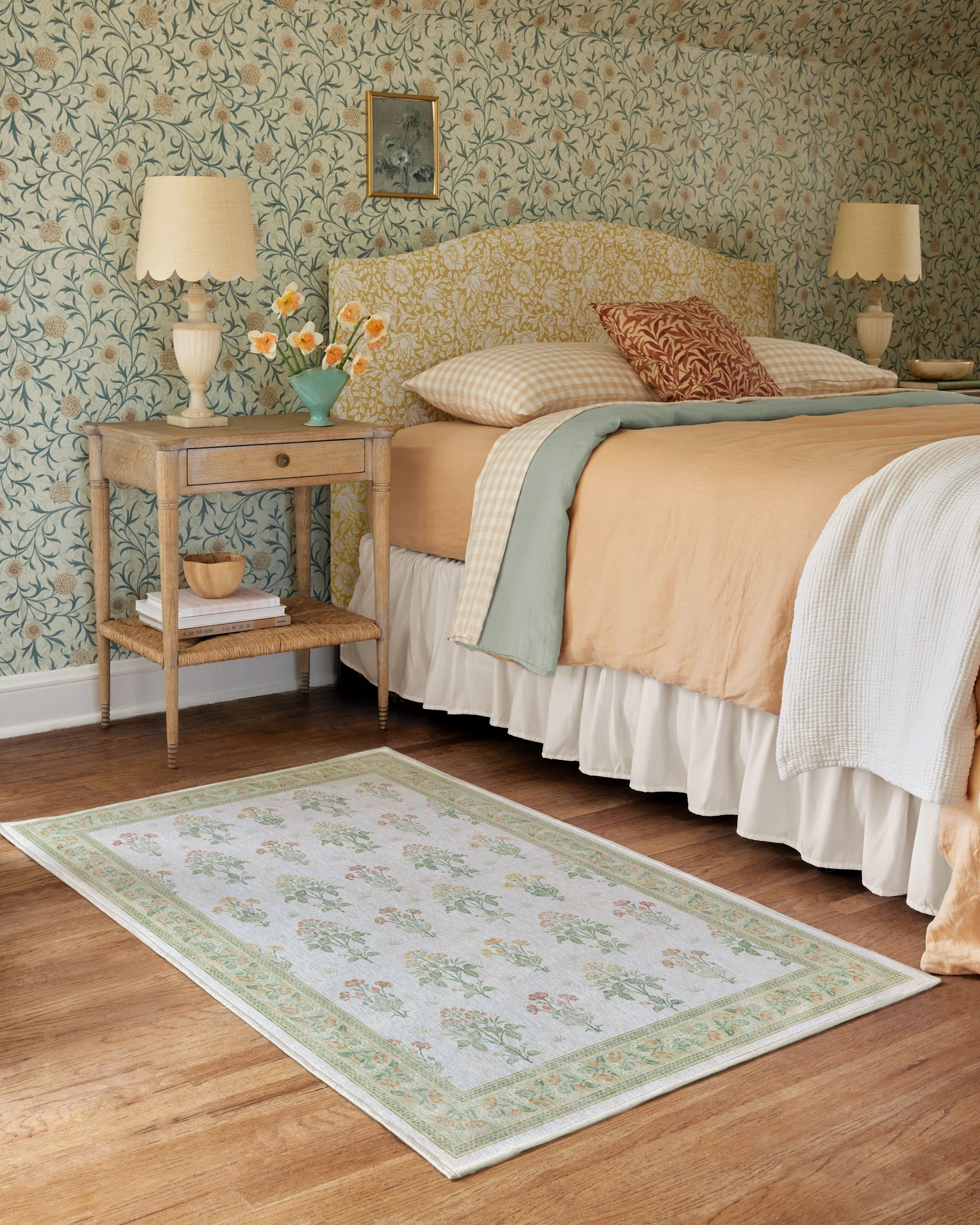 Morris & Co. Meadow Sweet Ivory & Green Rug | Ruggable