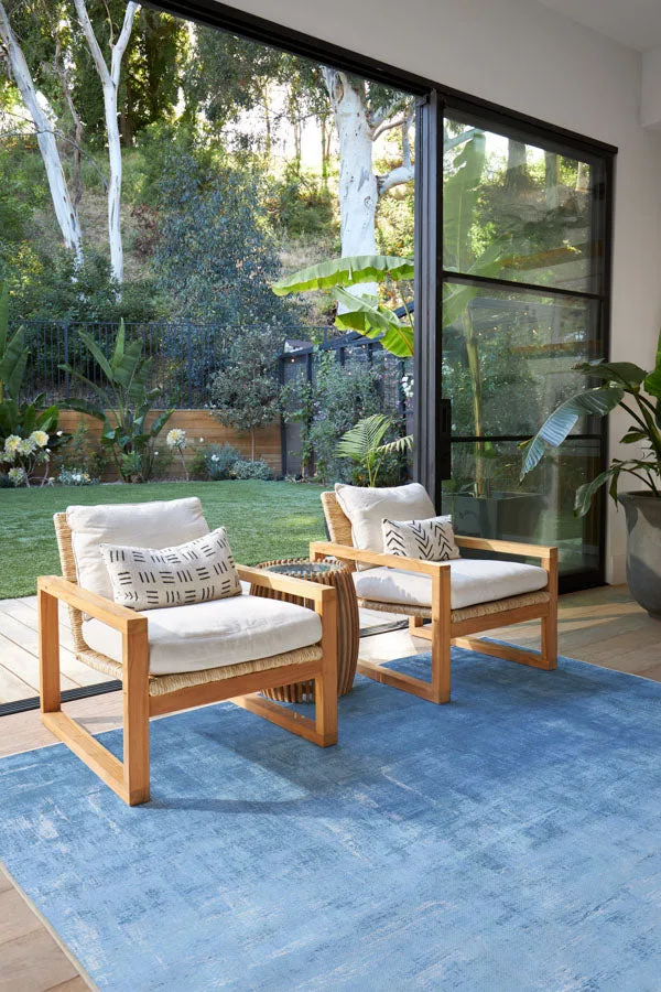 Outdoor Impasto Sky Blue Rug | Ruggable