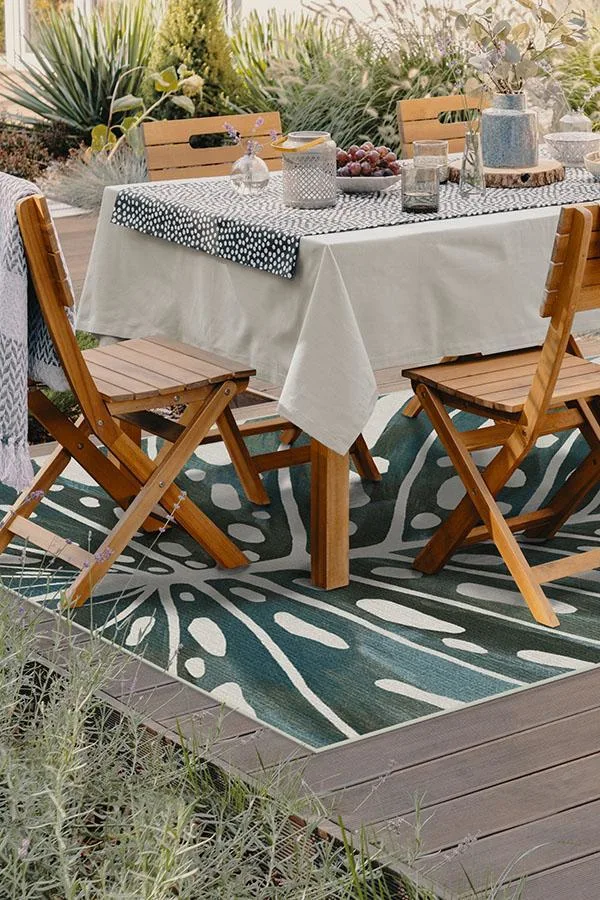 Outdoor Panama Jade Rug | Ruggable